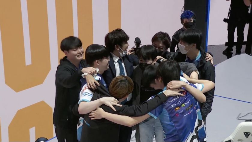 【Worlds 2021】DFM、タイブレーク戦でC9にリベンジ＆歴史的勝利！ Eviがグループステージ進出の喜びを語る | eSports World（eスポーツワールド）